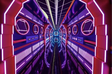 里斯本百年經典爬坡纜車重生：注入當代風格的交通設計，把舊城街景與綠意花園收入旅程之中 La Vie