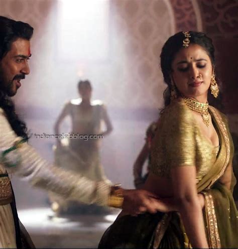 Priyanka Arun Mohan Etharkkum Thunindhavan 11 Hot Hd Caps Indiancelebblog