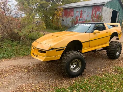 Insane Off Road Chevrolet Corvette Shows Jeremy Clarksons Bentley Mfb Whos Boss