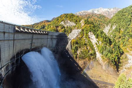 日本富山黑部大坝高清图片下载 正版图片505014114 摄图网