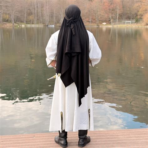 მე კიდევ 3 სიმღერა დამიწერა და მაჩუქა იმ სიმღერის გარდა რაზედაც ამ ინტერვიუში ვსაუბრობ მანანა