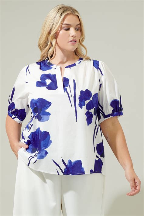 Neli Floral Split Neck Top Curve Sugarlips
