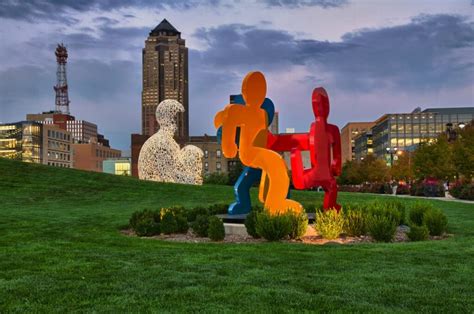 34 Best And Fun Things To Do In Des Moines Ia The Tourist Checklist