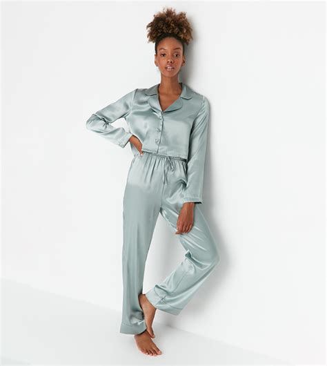 اشتري ترينديول طقم بيجاما ستان بلون فاتح 6ستريت المملكة العربية السعودية