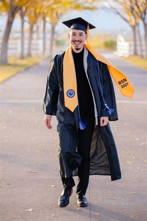 Graduation Photo In 2024 Graduation Poses Graduation Picture Poses Graduation Style