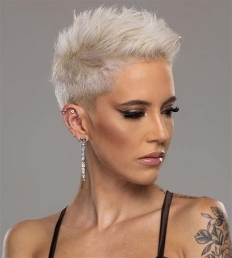 36 Chic Pixie Haircuts For 2025 Nailspiration