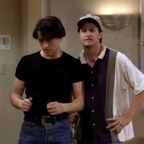 Chandler And Joey Icon Joey Friends Friends Scenes Friends Cast