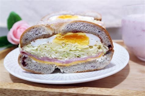 베이글샌드위치 만들기 주말 브런치 즐기기