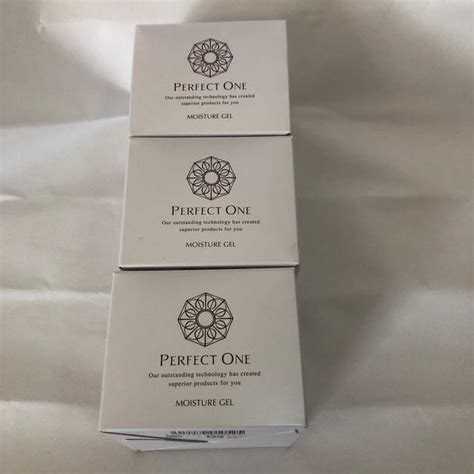 スキンケア Perfect 75g 新品未使用3個セットの通販 By Lucks Shop｜パーフェクトワンならラクマ One