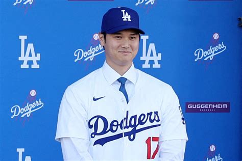 【mlb】大谷翔平の登場にnfl試合会場が熱狂 女性レポーターも興味津々「オオタニがいる」と激写し、連続投稿 Spread