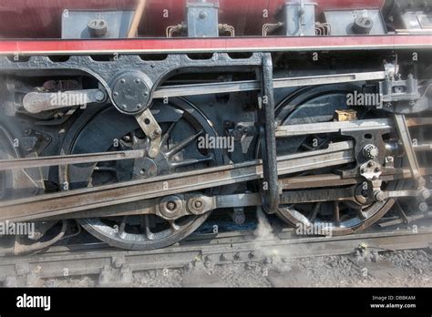 Wheels And Driving Gear Of 48624 Lms 8f Class 2 8 0 Steam Engine A Preserved Engine At Great