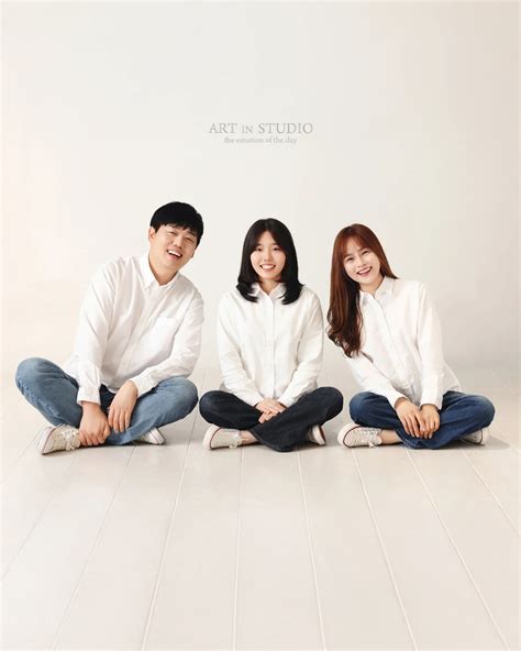 아트인스튜디오 인천가족사진 인천리마인드웨딩 인천사진관 청라가족사진 송도가족사진 부천가족사진 검단가족사진인천프로필사진 건강하게 자라 주는 것 만으로도 고마운 예쁜 우리