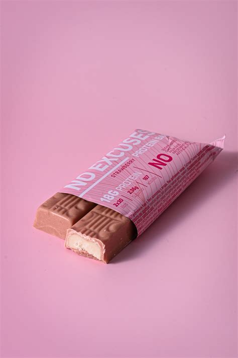 Premium Protein Products Протеинов бар бял шоколад и ягода