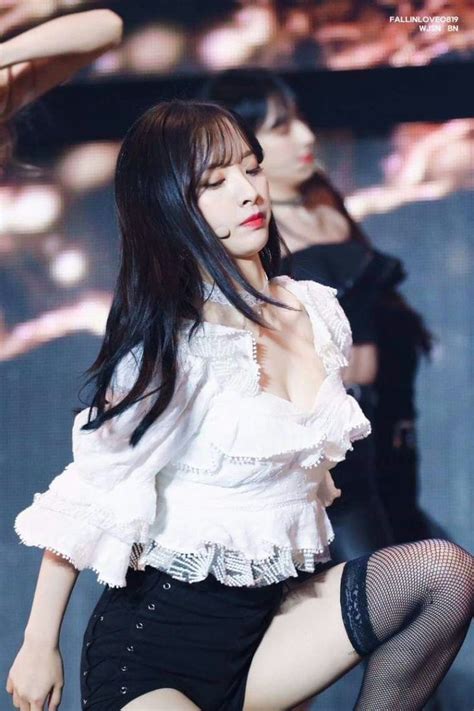 การบันทึกอย่างรวดเร็ว에 있는 O R님의 핀 섹시한 의상 여성 패션 여성