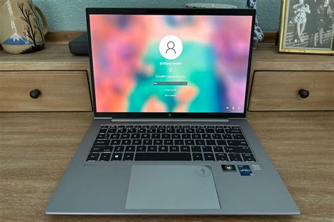 Beautiful Display HP ZBook Firefly G9 14 Review