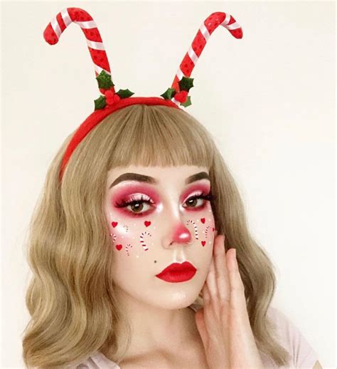 Pin By Cherry Cherry K On Creation Makeup Christmas Eye Makeup Cool