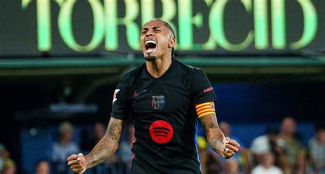 Raphinha Soldado Y Capitán De Extremo Irregular A Líder