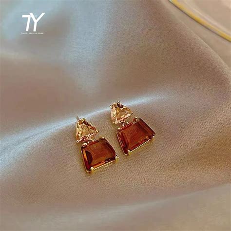 고급 기하학 황갈색 크리스탈 스퀘어 매달려 귀걸이 여성을 위한 한국 패션 주얼리 고스 파티 럭셔리 소녀의 귀여운 귀걸이드롭