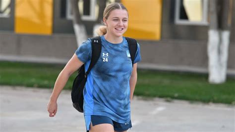 Horsleys Caley Tallon Henniker Signs Full Time Sydney Fc Deal Illawarra Mercury Wollongong Nsw