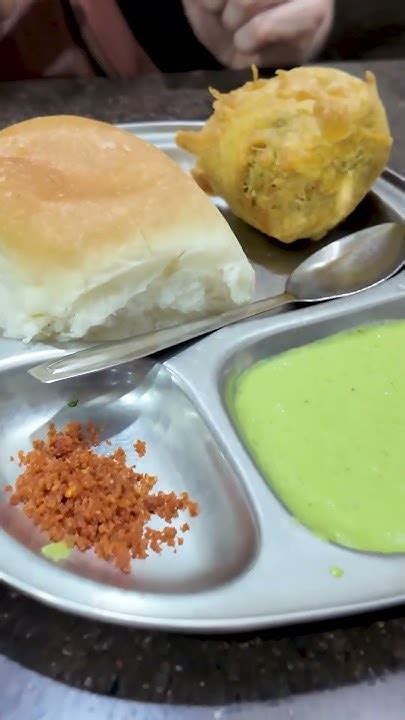Best Vada Pav In India Mumbais Famous Vada Pav India Shorts Youtube