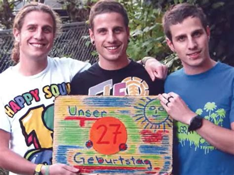 Triplets Took A Photo Every Year Obsev