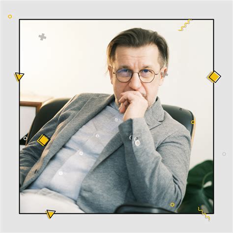 Rafał Cichowski Mental Health Helpline