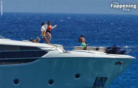 Ashley Graham Ashley Graham Nude Onlyfans Leaks The Fappening