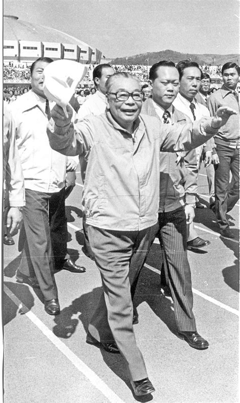 一夜之間生巨變 台灣解嚴30年 澳門力報官網
