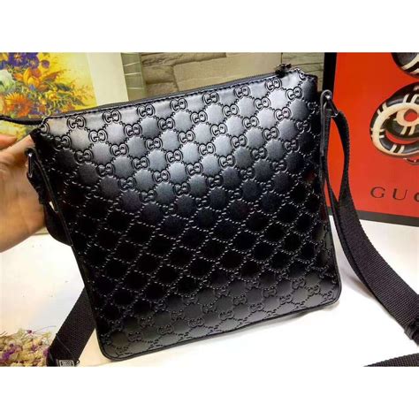 Gucci男生斜背包的價格推薦 2021年4月 比價比個夠biggo