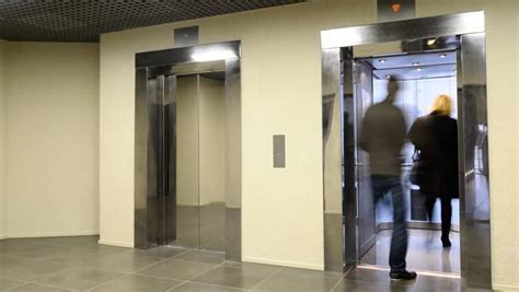 Symmetry™ Multinode 2150 Elevator Controller Protenders