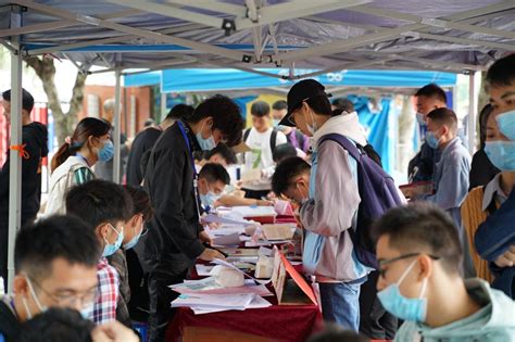【迎新季】金秋送爽喜迎桂航学子（组图） 桂林航天工业学院