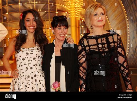 Oona Chaplin Her Mother Geraldine Chaplin And German Tv Presenter
