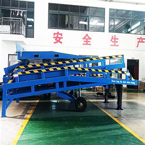 Mobile Hydraulic Container Loading Unloading Racking Load 12 Tons Warehousing And Logistics