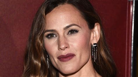 Jennifer Garner On Sexual Misconduct In Hollywood We Cant Assume