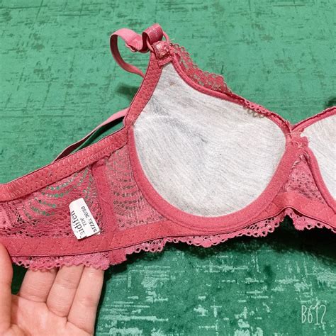 کمدا قیمت و خرید سوتین سایز داخل عکس رنگ گل‌بهی تیره کاپ دارد