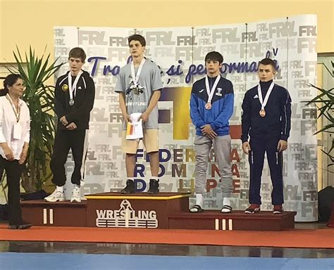 რუმინეთში თავისუფალ ჭიდაობაში გამართული საერთაშორისო ტურნირი გორელებმა 3 მედლით დაასრულეს