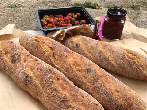 우리밀빵꿈터 건강담은 텃밭 딸기쨈 조막만한 텃밭이라도 내어 주는 씀씀이는 수백만평 대지 부럽지