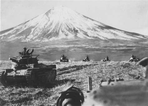 日本陸上自衛隊東富士演習場今昔對照。 Jgsdf 追憶大戰年華 In Search Of War Memory