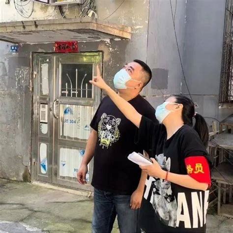 消灭美国白蛾 保护一片绿色社区海州街道防治
