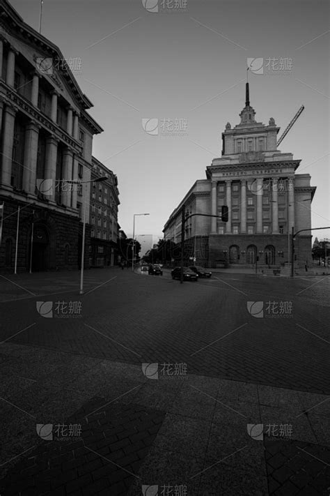 城市生活 建筑外部 外立面 垂直画幅 保加利亚 图像 著名景点 无人 黑白图片 旅游目的地