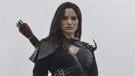 Arrow Katrina Law And The Producers On Nyssas New Journey Ign