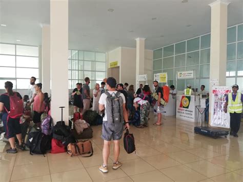 Dvb တိုက်ပွဲဖြစ်ဒေသမှ နိုင်ငံခြားသားခရီးသွားဧည့်သည် ၅၇ ဦးကို လေယာဉ်ဖြင့် ပြန်ပို့