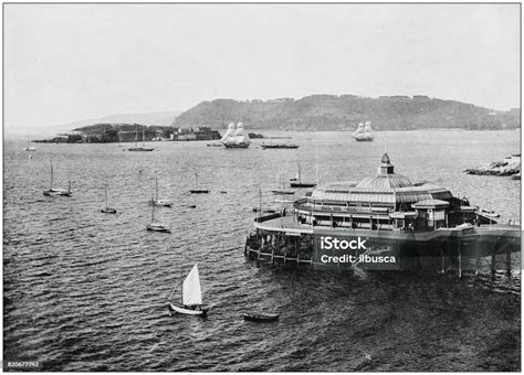 대 브리튼과 아일랜드의 해변 마을의 골동품 사진 플 리 머 스 플리머스 영국에 대한 스톡 벡터 아트 및 기타 이미지 플리머스 영국 역사 흑백 Istock