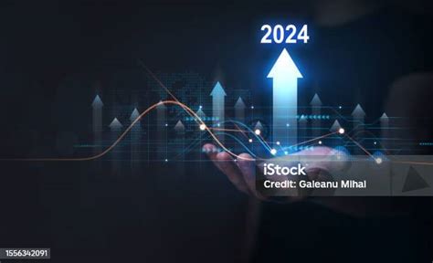 2024년 새해 계획 기회 도전 및 비즈니스 전략 성공과 동기 부여를 위한 개발 2024년 새해 회사의 성장 및 발전 차트 2024년에 대한 스톡 사진 및 기타 이미지