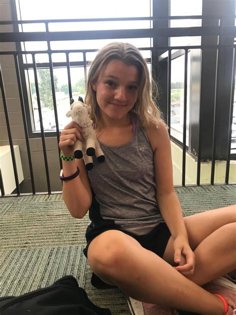 Chloe Gordon 9 The Leaf