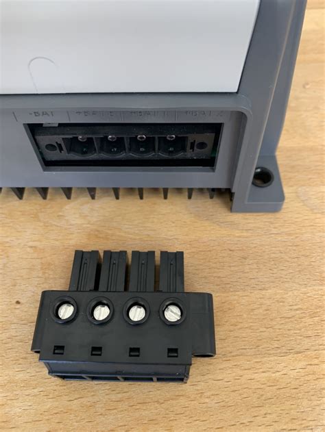 Enlever Connecteur Cristec