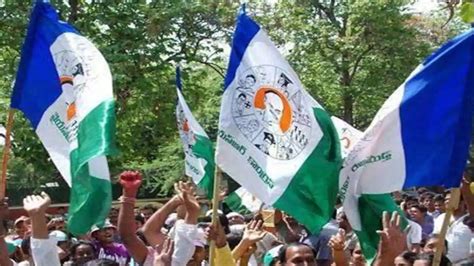 Ycp Vs Tdp బస్తీమే సవాల్‌ హిందూపురంలో వైసీసీ వర్సెస్‌ టీడీపీ