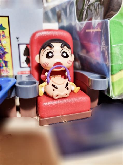 오늘 기분이 좋아서 피규어 파는 곳에 가서 하나를 샀는데 짱구가 나왔어요ㅠㅠ 진짜 너무 감동적이에요ㅠ 콜리 Colley