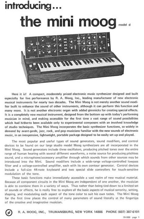 Astronauta Pinguim Minimoog Model D Text In English