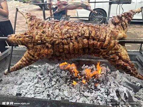 烤全羊摄影图传统美食餐饮美食摄影图库昵图网